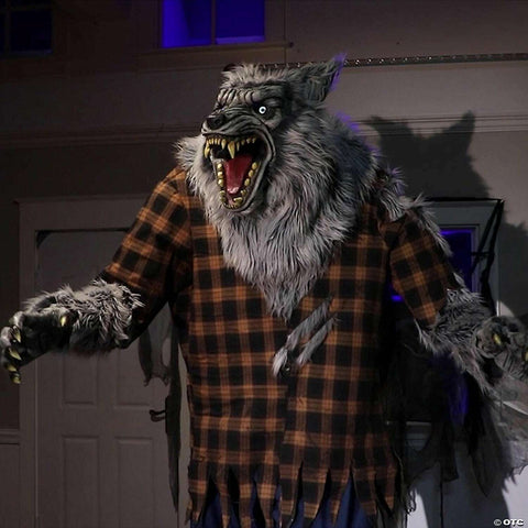 7.5' Hulking Werewolf Animated Prop – AbracadabraNYC